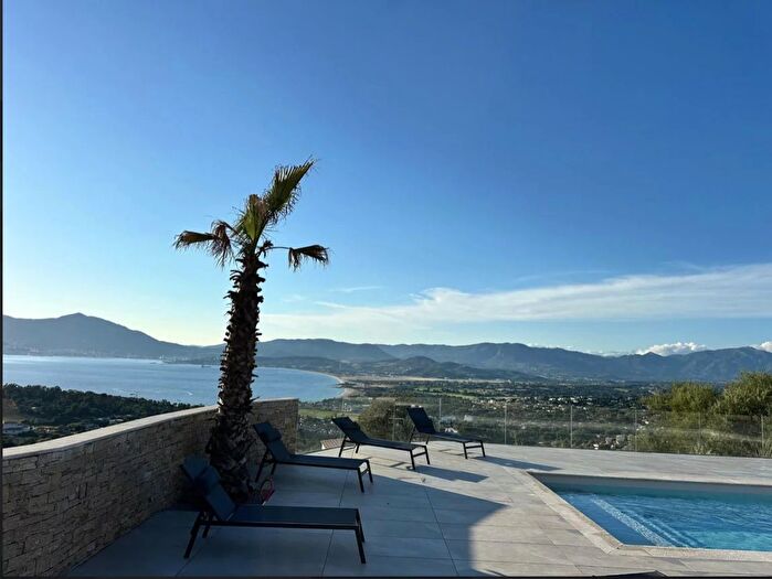 Appartement à vendre - Grosseto-Prugna - 3 pièces - 2 chambres