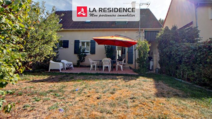 Maison 7 pièces à Les Clayes-sous-Bois, Nord, à vendre