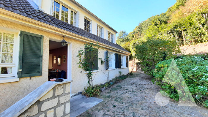 Maison 6 pièces à Chevreuse, à vendre