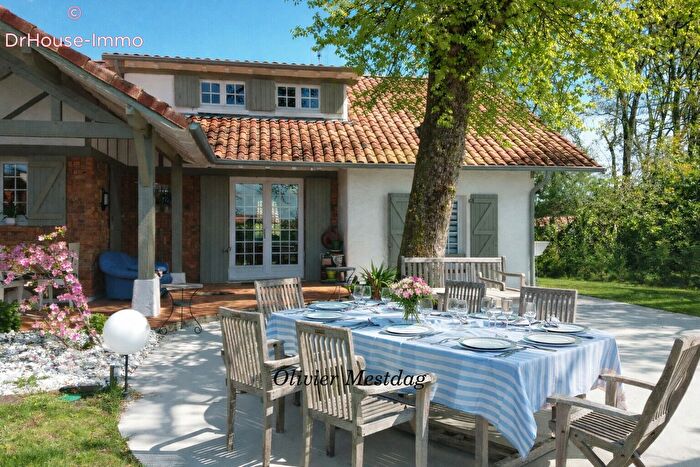 Maison 6 pièces à Saint-Vincent-de-Tyrosse, à vendre