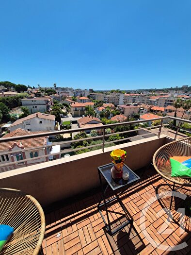 Appartement à vendre - Cagnes-sur-Mer, Les Bréguières - 3 pièces - 2 chambres