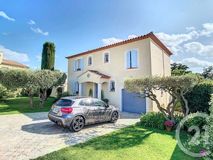 Maisons à vendre et appartements à louer - 1