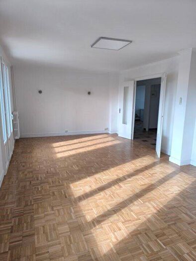 Appartement à louer - Briffaut Rousset-Laprat Maninet-Fontlozier La Palla, Valence - 3 pièces - 2 chambres