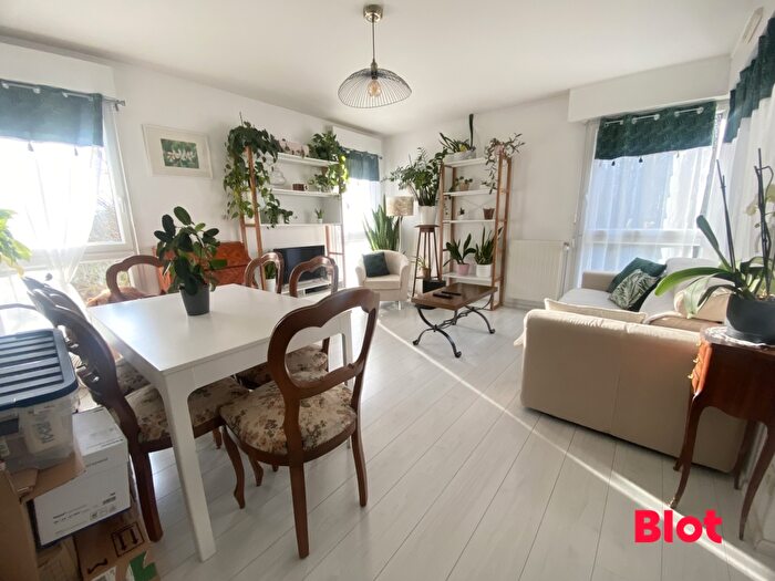 Appartement à louer - Quartiers Nord-Ouest, Beauregard, La Lande du Breil - 3 pièces - 2 chambres