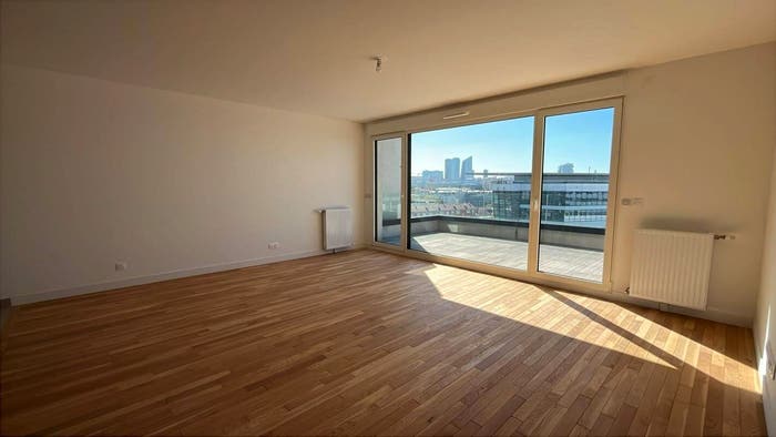 Petit Colombes-Charles de Gaulle : Appartement 4 pièces à louer