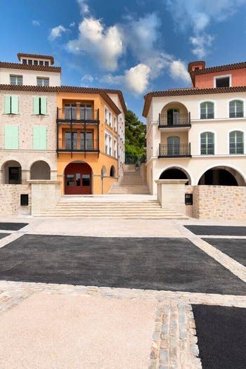 Le Rouret - Appartement 5 pièces à louer