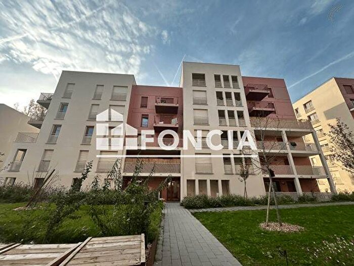 Appartement à louer - Carrieres-Sentiers, Orly - 3 pièces - 2 chambres