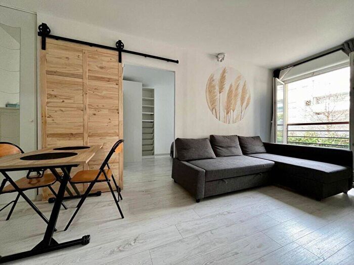 Appartement à louer - Victor Hugo-Maurice Berteaux, Le Blanc-Mesnil - 2 pièces - 1 chambre