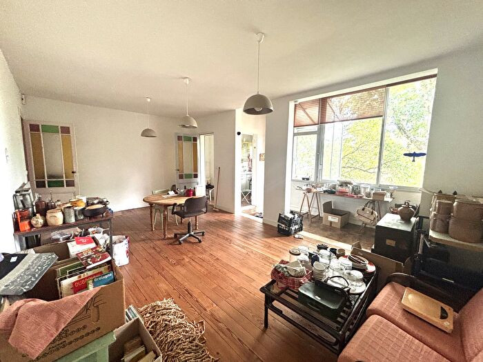 Bègles, Centujean : Maison 2 pièces à vendre