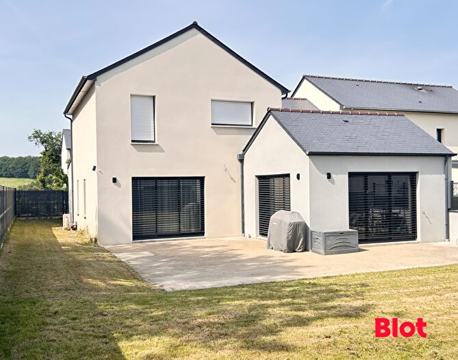 Maison 6 pièces à vendre - Chasné-sur-Illet