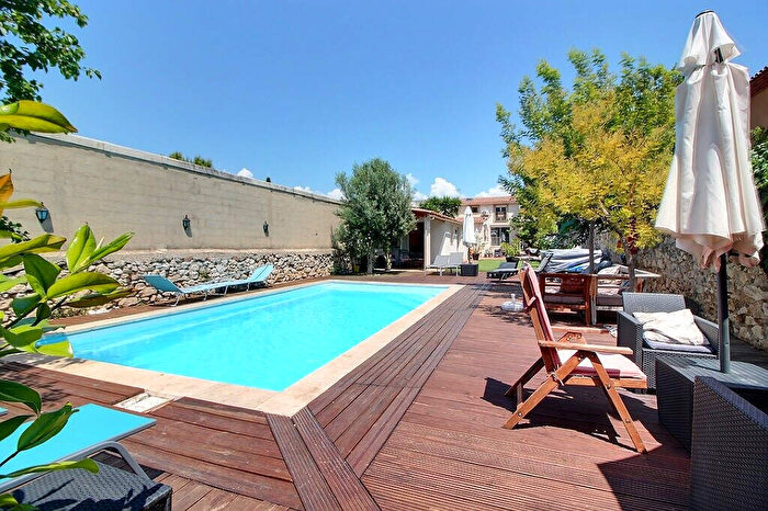 Maison 9 pièces à Marseille 10ème, Pont de Vivaux, à vendre