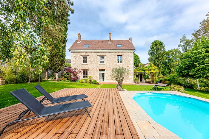 Maison 6 pièces à vendre à Marines