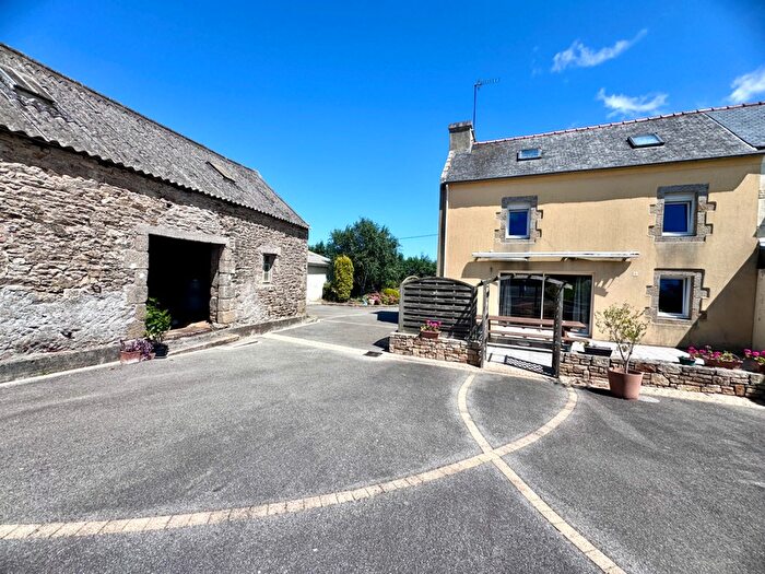 Maison à vendre - Plouguin - 6 pièces - 4 chambres