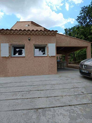 Châteauneuf-le-Rouge : Appartement 1 pièce à louer