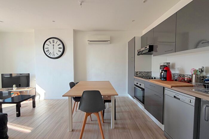 Appartement à vendre - Cannes, Centre-ville - 3 pièces - 2 chambres