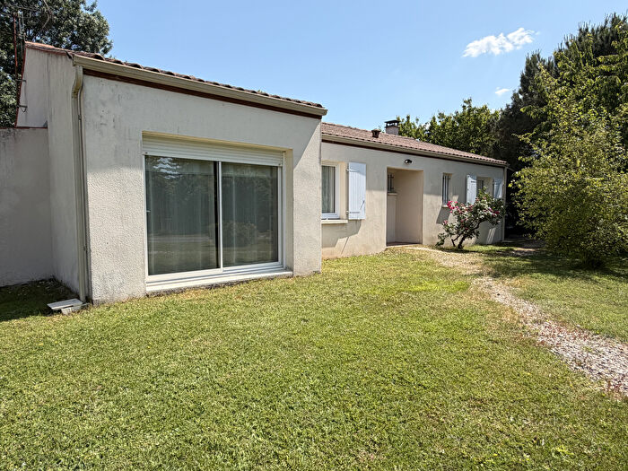 Maison 4 pièces à vendre à La Clisse