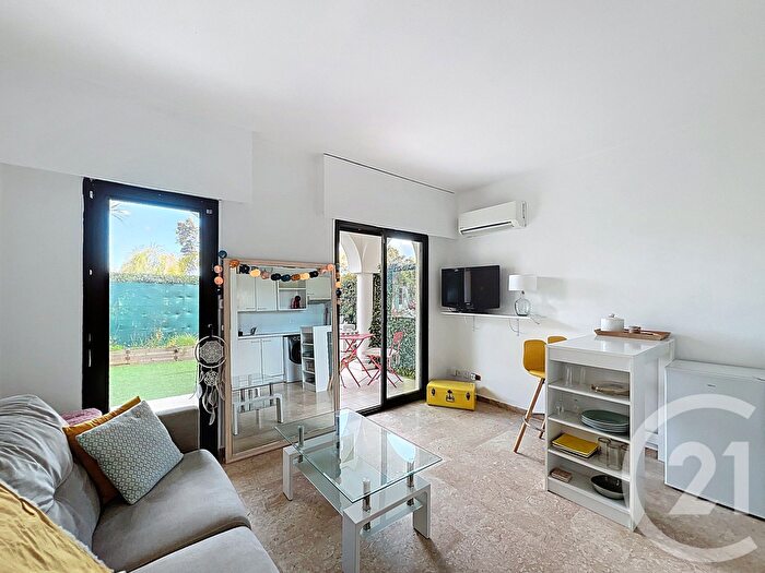 Appartement à louer - Mandelieu-la-Napoule, Minelle - 1 pièce