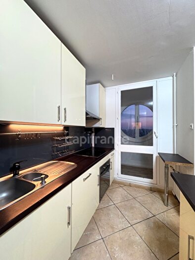 Appartement à vendre - Sevran, Montceleux, Pont-Blanc - 3 pièces - 2 chambres