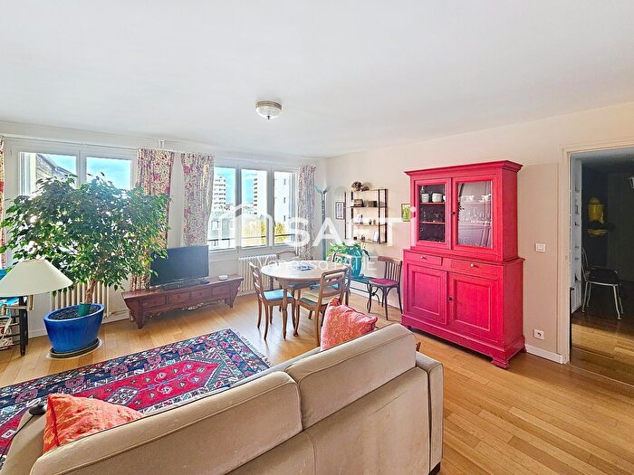 Appartement à vendre - Issy-les-Moulineaux, Centre-ville, Corentin Celton, Les Varennes - 3 pièces - 2 chambres