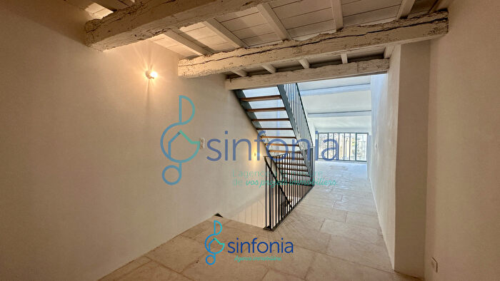 Appartement à vendre - Uzès - 3 pièces - 2 chambres