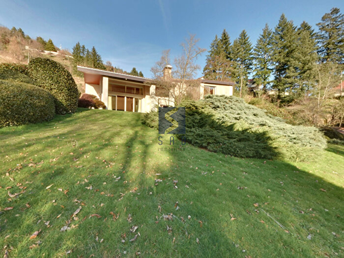 Maison à vendre - Le Cheylard - 11 pièces - 5 chambres