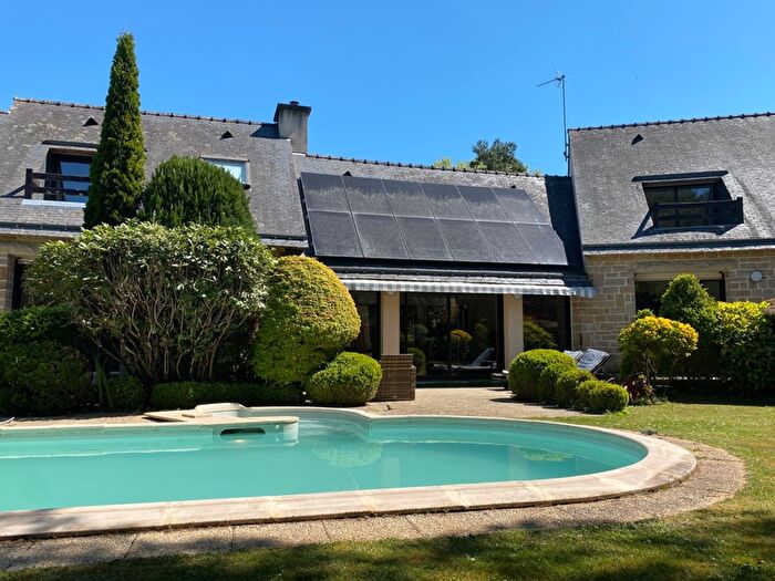 Maison à vendre - Ploemel - 9 pièces - 5 chambres