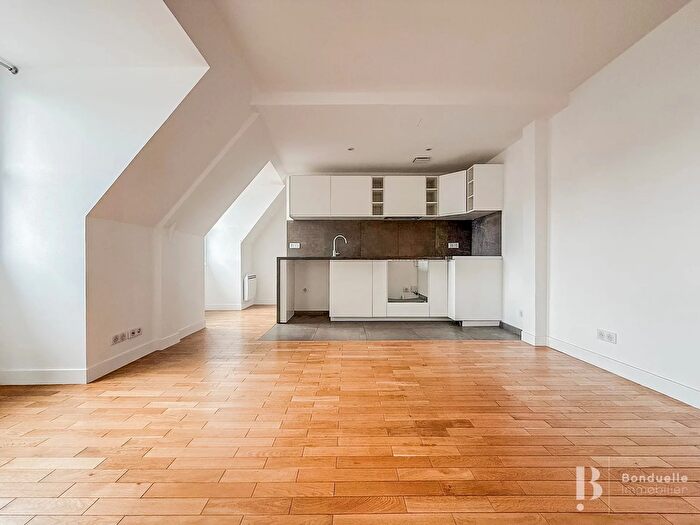 Appartement à louer - Neuilly-sur-Seine, Plaine des Sablons - 2 pièces - 1 chambre