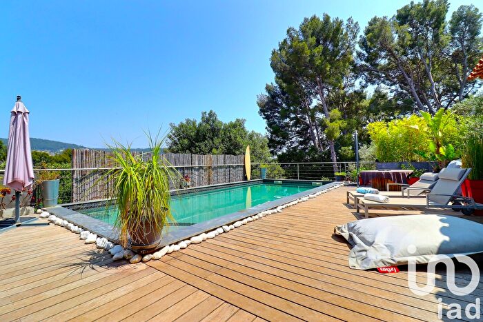 Maison à vendre - Ceyreste - 5 pièces - 4 chambres