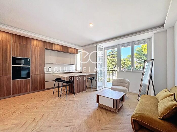 Appartement à vendre - Cannes, Californie Pezou - 2 pièces - 1 chambre