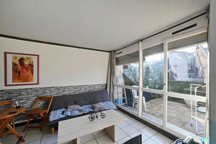 Appartement à vendre - Nîmes, Terres de Rouvière, LEau Bouillie - 2 pièces - 1 chambre