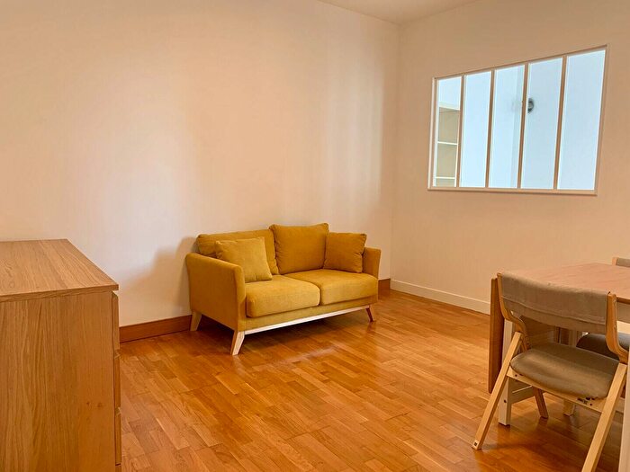 Appartement à louer - Victor Hugo, Saint-Mandé - 1 pièce