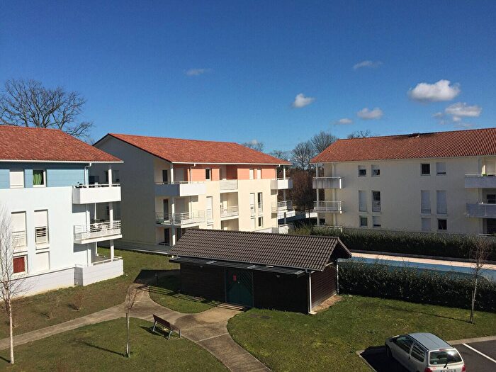 Appartement à louer - Lacaou, Billère - 3 pièces - 2 chambres