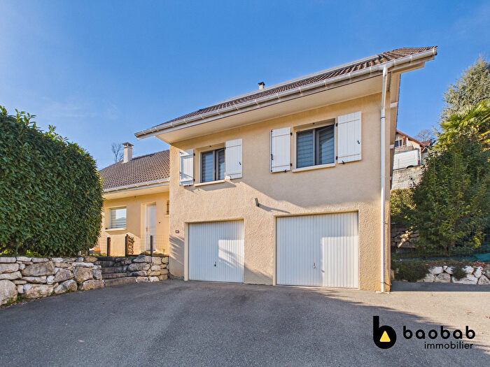 Maison à vendre - Coise-Saint-Jean-Pied-Gauthier - 5 pièces - 4 chambres