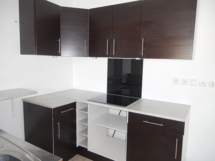 Appartement 3 pièces à Reims, Neufchatel, Orgeval, Laon, Zola, à louer