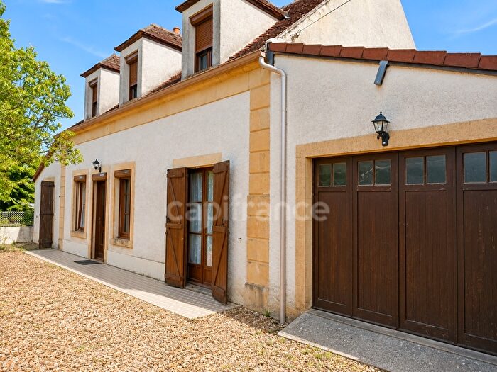 Maison 6 pièces à Prémery, à vendre