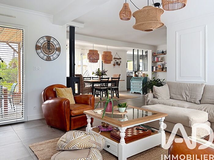 Maison 6 pièces à Saint-Méloir-des-Ondes, à vendre