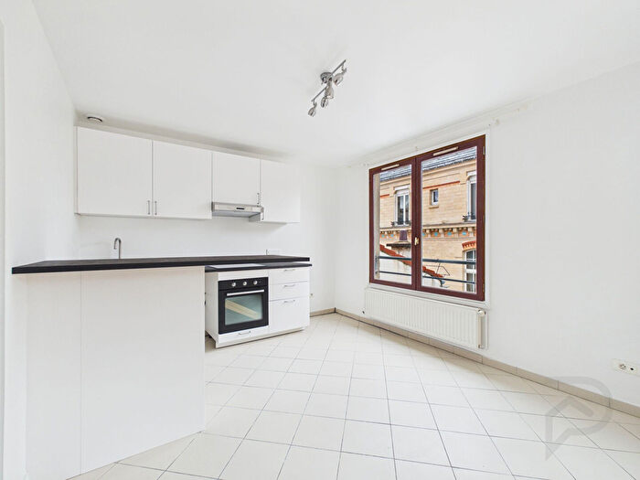 Appartement à louer - Paris e , Père Lachaise, Réunion - 1 pièce - 1 chambre