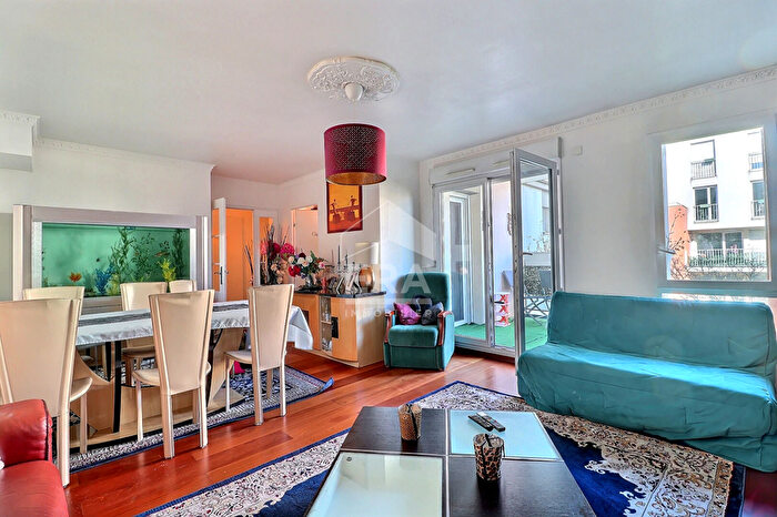 Appartement à vendre - Saint-Denis, La Plaine Saint-Denis - 5 pièces - 4 chambres