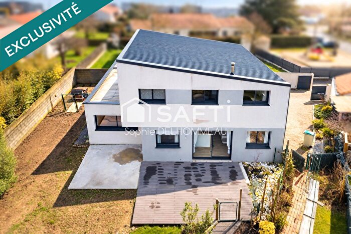 Maison à vendre - Montaigu - 9 pièces - 6 chambres