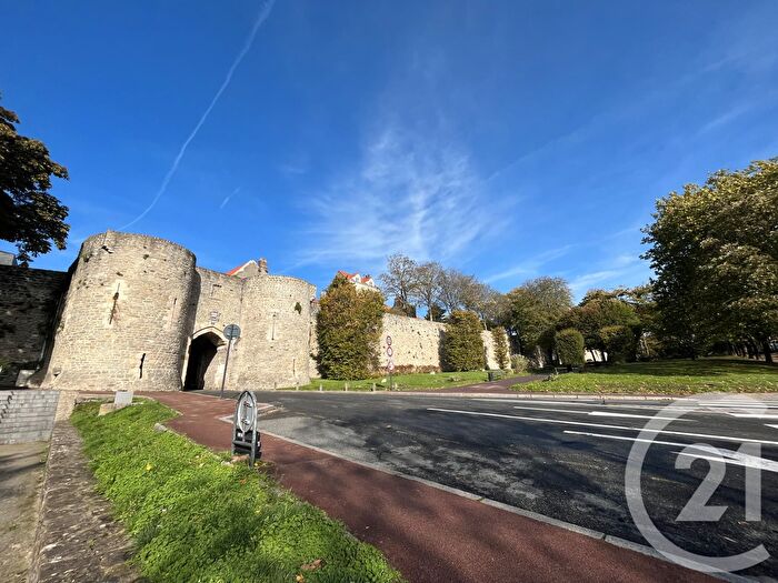Appartement à louer - Boulogne-sur-Mer, Basse-ville - 3 pièces - 2 chambres