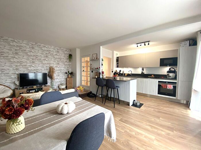 Appartement à vendre - Rosny-sur-Seine - 2 pièces - 1 chambre