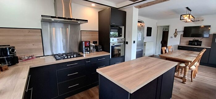 Maison 5 pièces à Homblières, à vendre