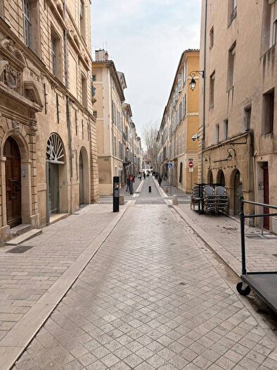 Appartement à louer - Centre Ville, Aix-en-Provence - 3 pièces - 2 chambres