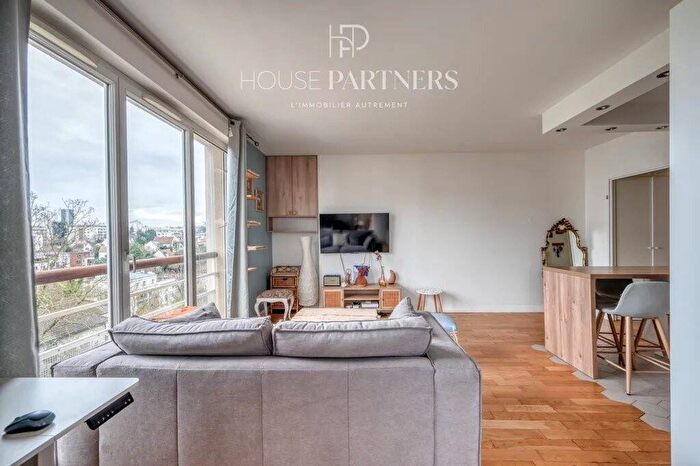 Appartement à louer - Plateau-Mont Valérien, Rueil-Malmaison - 2 pièces - 1 chambre