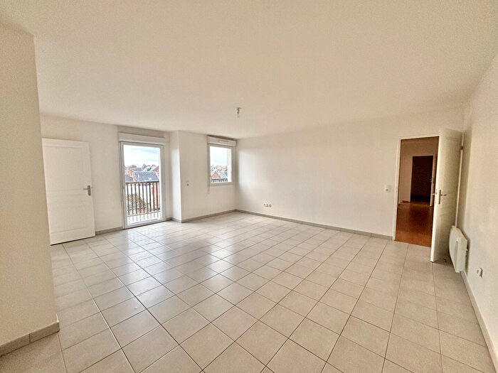 Appartement à louer - Amiens, Saint-Honoré, Jeanne dArc - 4 pièces - 3 chambres