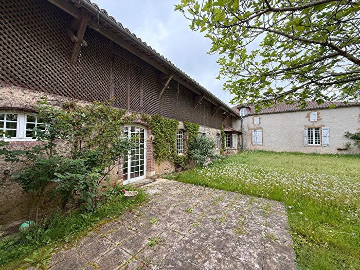 Maison à vendre - Aire-sur-lAdour - 10 pièces - 8 chambres