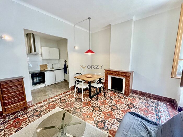 Appartement 2 pièces à Zone Pietonne, Avignon, à louer