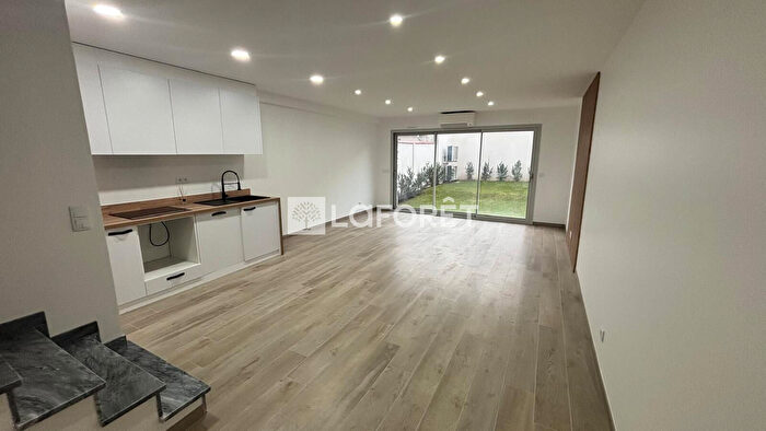 Maison à vendre - Ormesson-sur-Marne - 6 pièces - 4 chambres