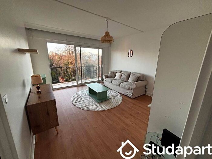 Appartement à louer - Troyes - 1 pièce - 3 chambres