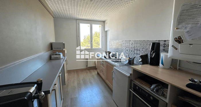 Bagnols-sur-Cèze : Appartement 3 pièces à louer